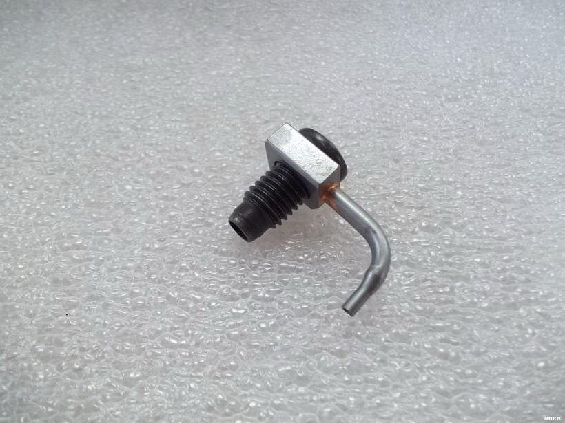 Масляная форсунка 2.5 +Touareg VAG 070103157A