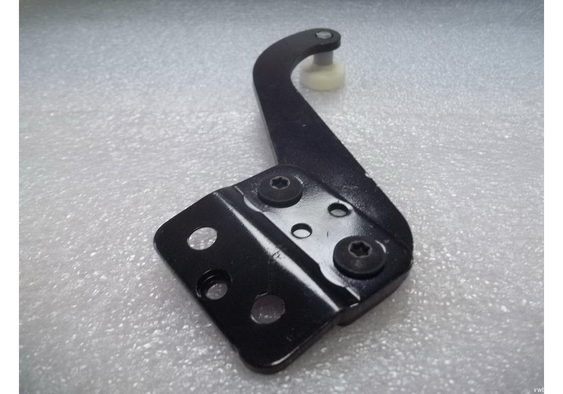 Кронштейн сдвижной двери верхний правый VAG 7E0843436B