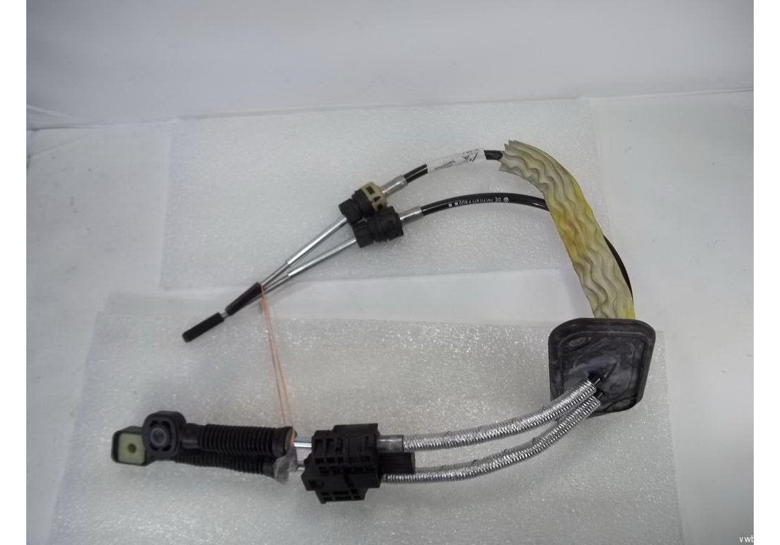 Трос КПП-6 VAG 7H1711877AK